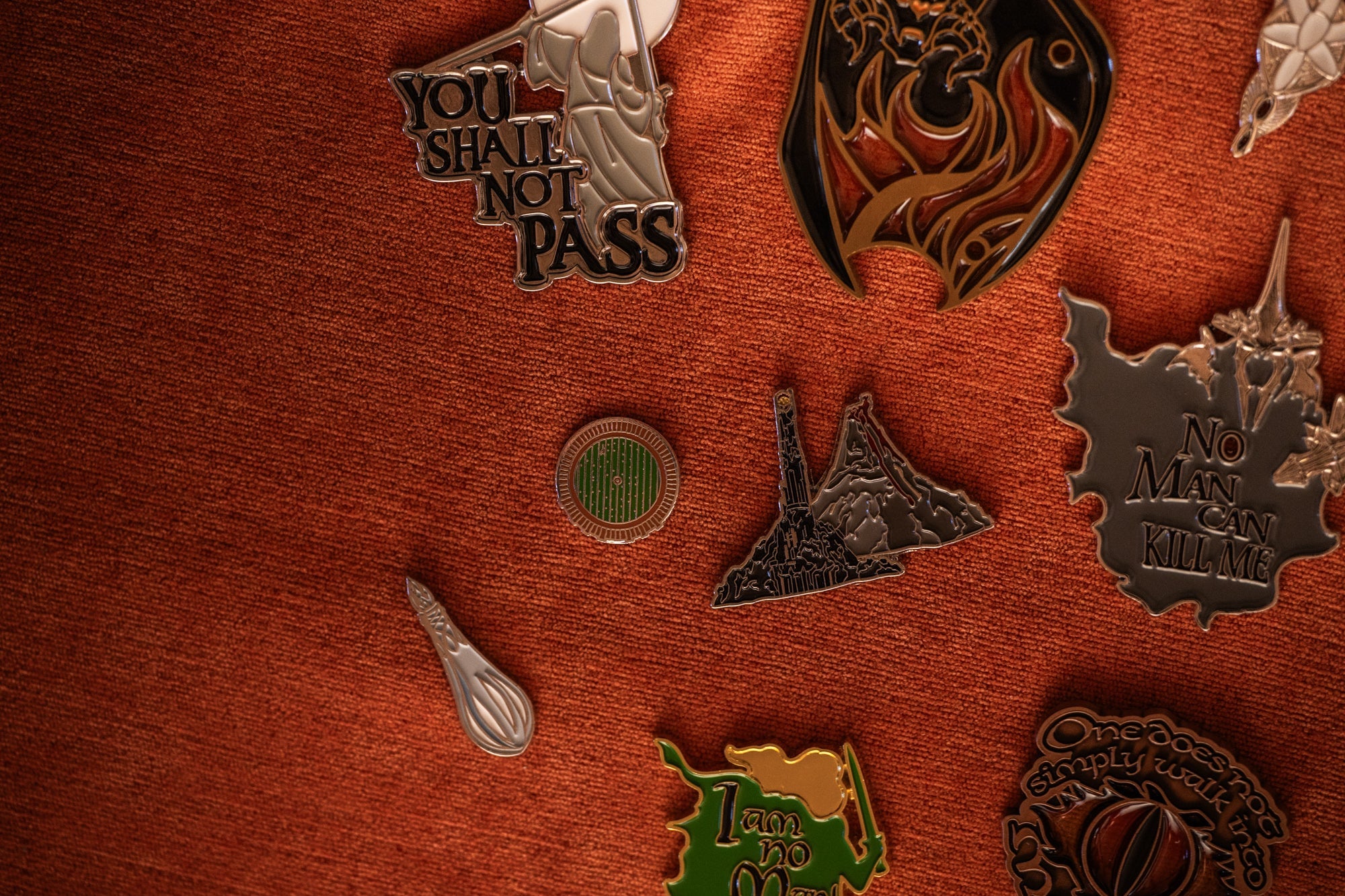 Brooches & Pins – Hobbiton™ Movie Set