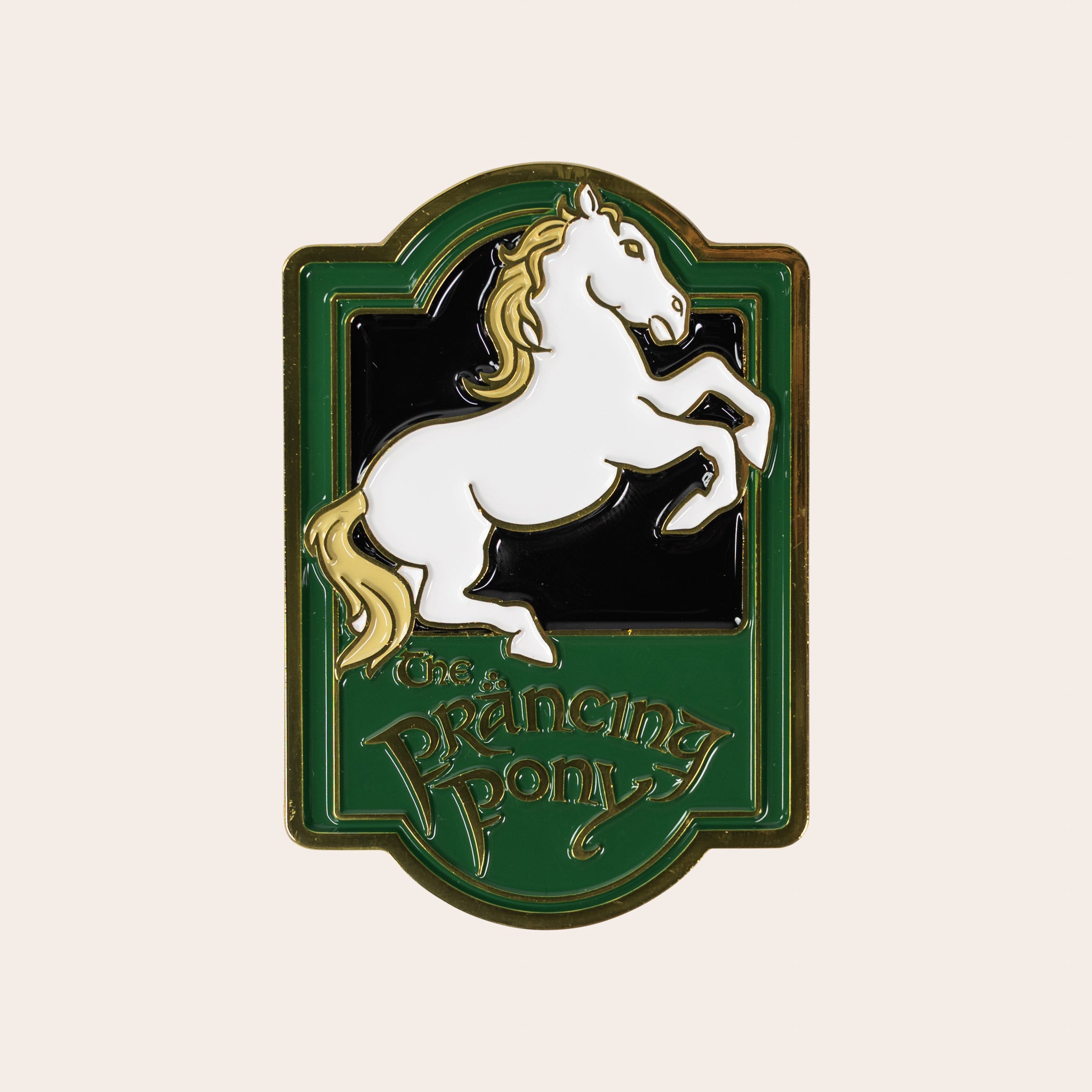 The Lord of the Rings™ The Prancing Pony™ Magnet – Hobbiton™ Movie Set