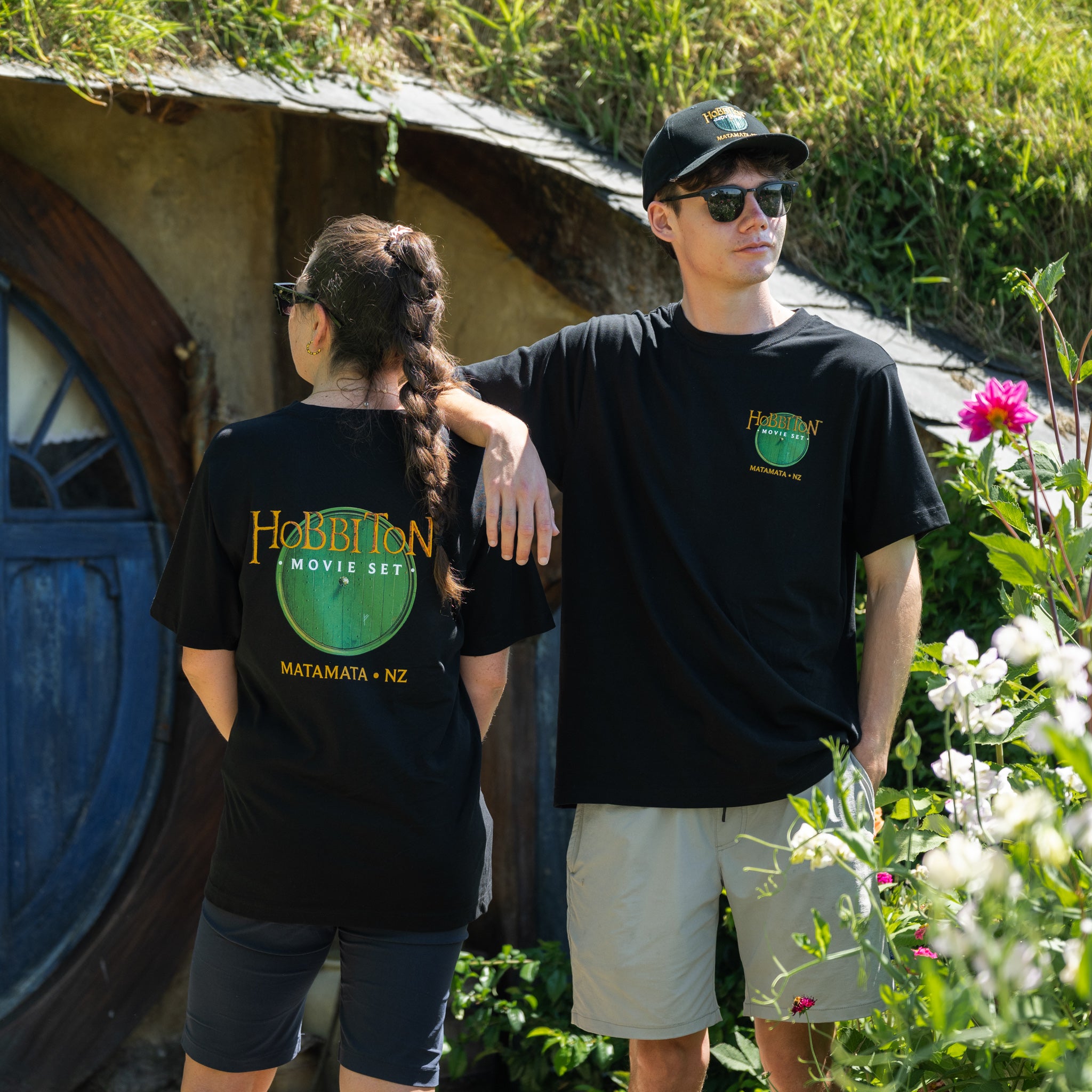 Adult Apparel – Hobbiton™ Movie Set