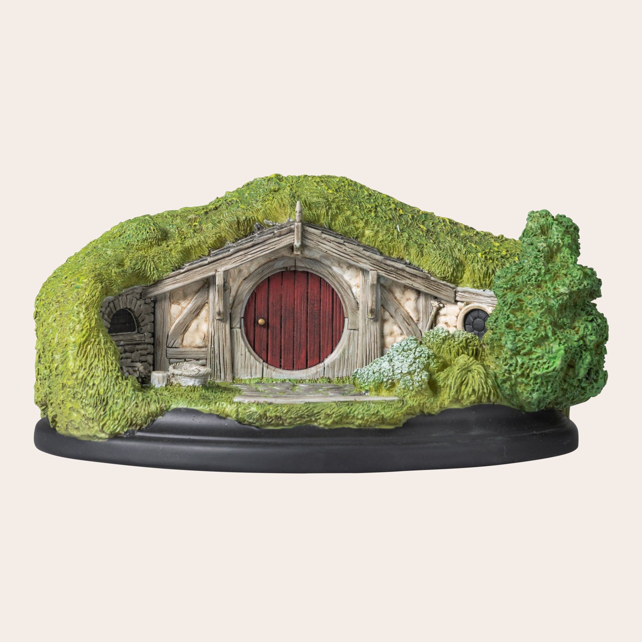 #40 Bagshot Row™ - Hobbit Hole™ Collectible – Hobbiton™ Movie Set